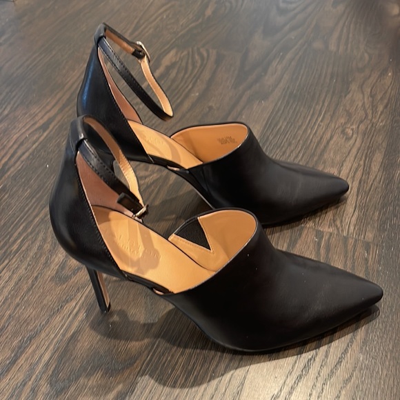 Halston Heritage | Shoes | Halston Heritage Chloe Pumps | Poshmark